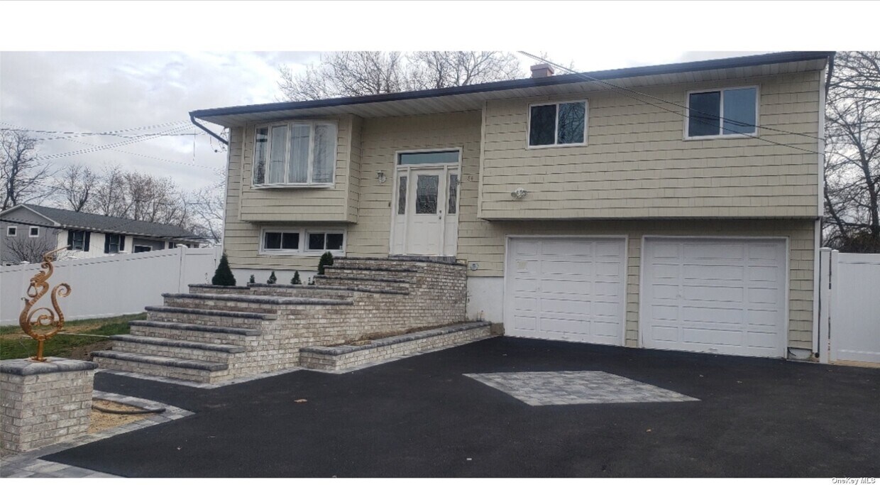 84 Junard Dr, Bay Shore, NY 11706 - House Rental in Bay Shore, NY ...