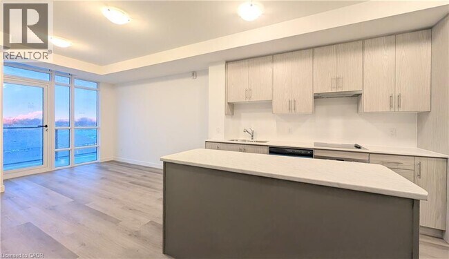 461 Green Rd Unit 526, Hamilton, ON L8E 5B4 - Apartment for Rent in ...