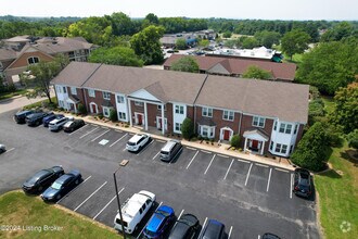 Stony Brook Woods Apartments for Rent with High Ceilings - Louisville ...