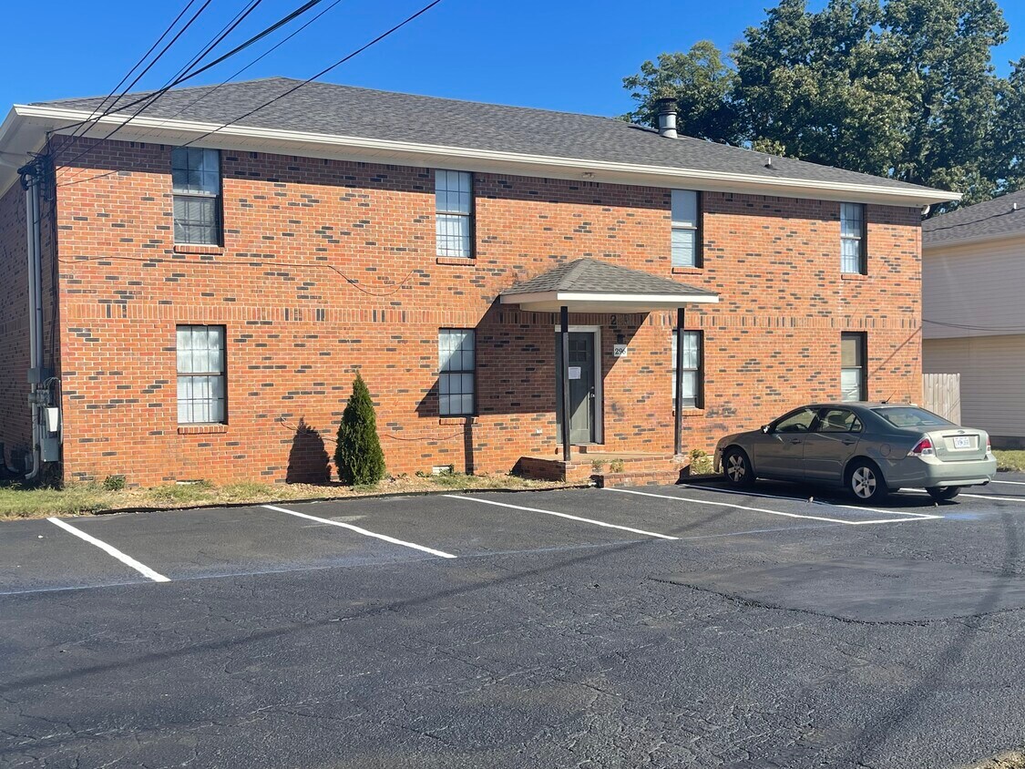 296 Tinker Hill Cove, Jackson, TN 38305 - House Rental in Jackson, TN | Apartments.com