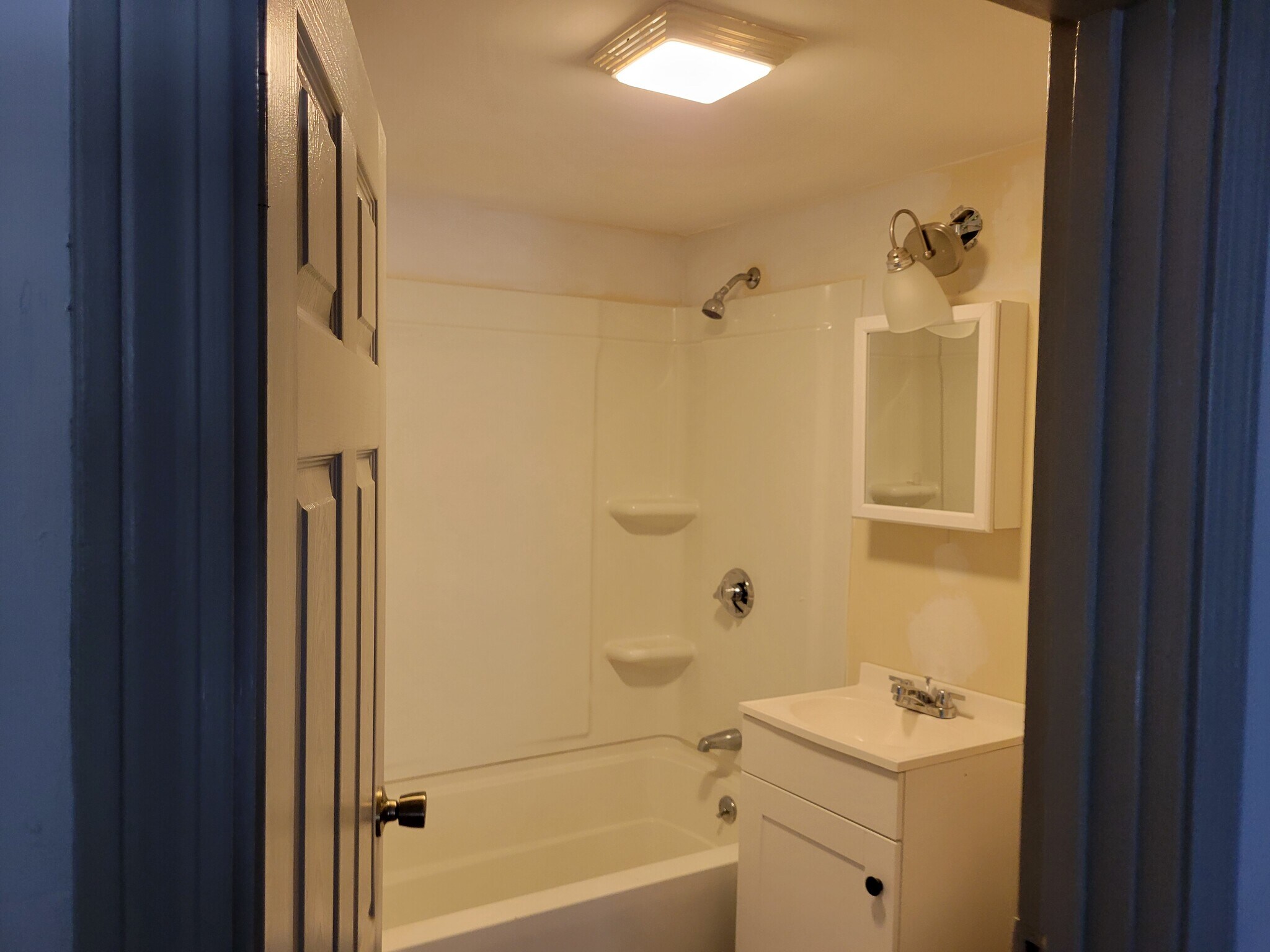 27 Phebe St Unit 1st Floor, Woonsocket, RI 02895 - 27 Phebe St ...