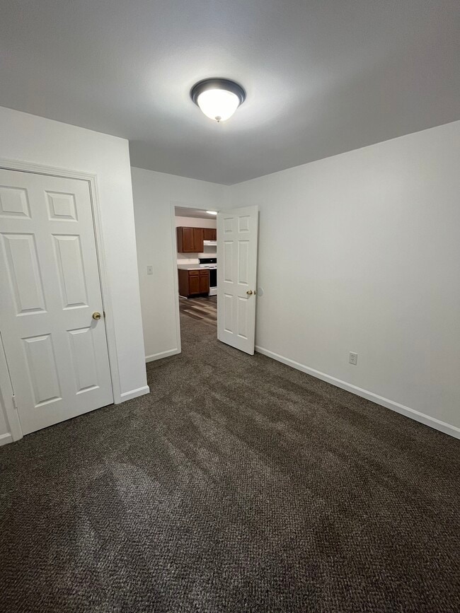 216 E Bennett St, Westport, IN 47283 - House Rental in Westport, IN ...