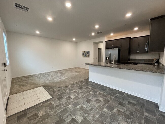 16502 Casa Grande Ave Unit 211, Fontana, CA 92336 - Condo for Rent in ...