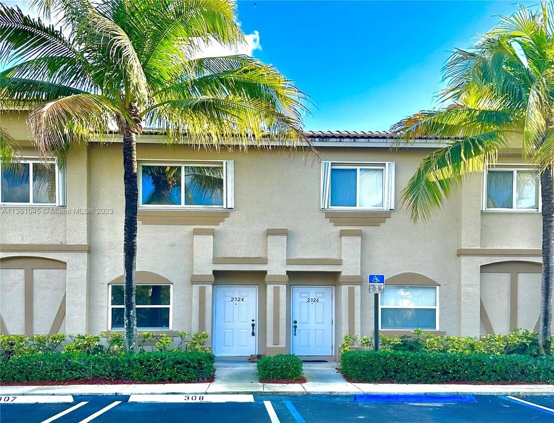 2324 SE 24th Ave, Homestead, FL 33035 - Townhome Rentals in Homestead ...