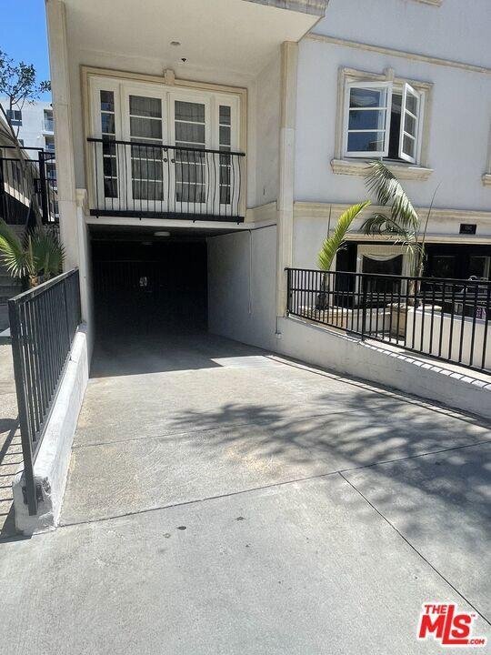 11842 Darlington Ave Unit 202, Los Angeles, CA 90049 - Condo for Rent ...