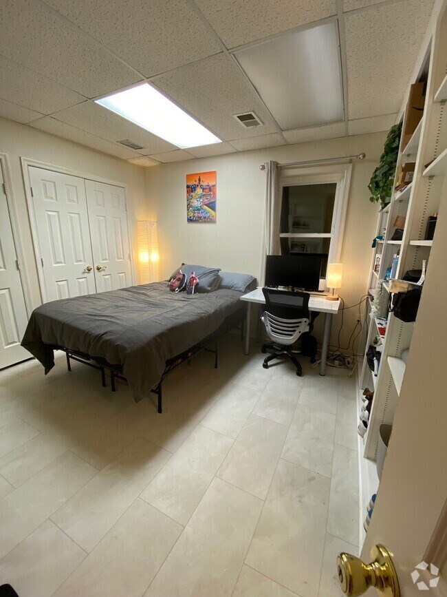 Spring Valley DC Apartments for Rent with Parking - Washington, DC ...