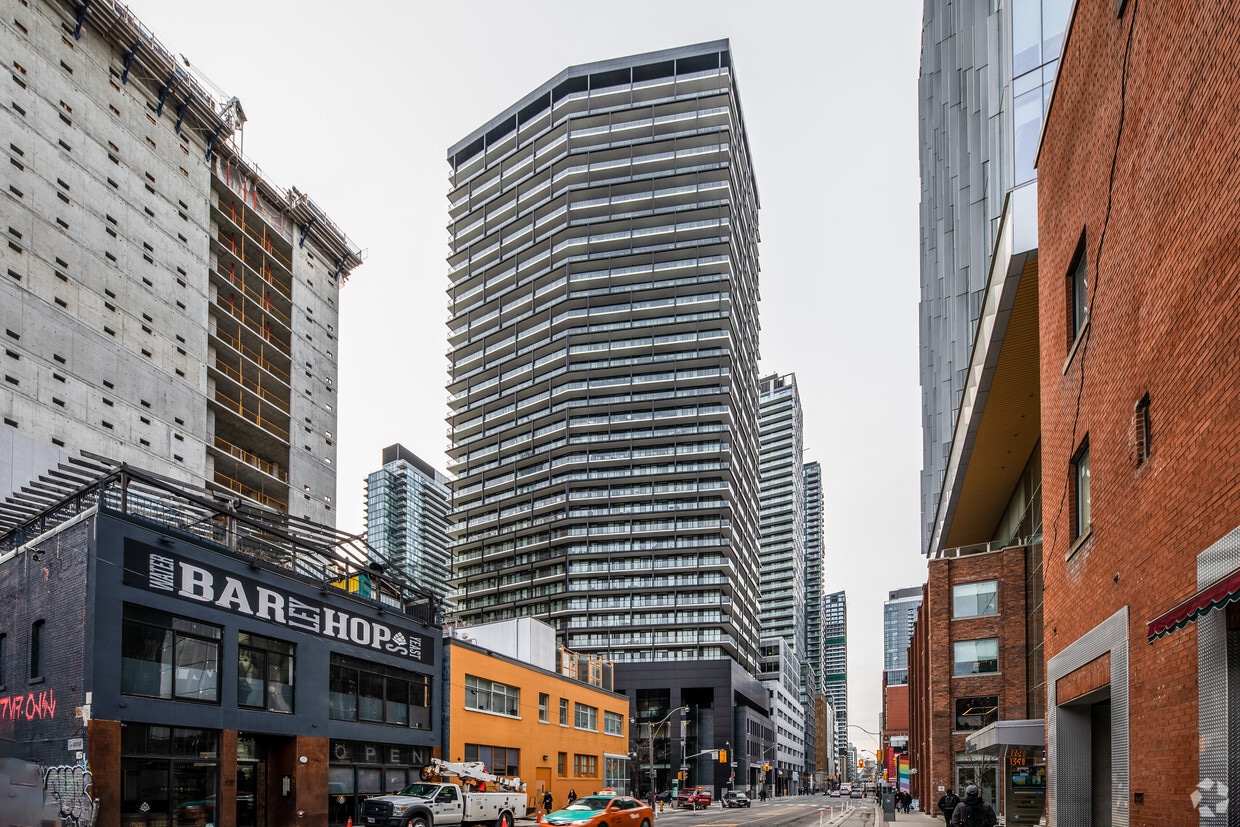 117 Peter St, Toronto, ON M5V 0M3 Appartements - 117 Peter St Toronto ...