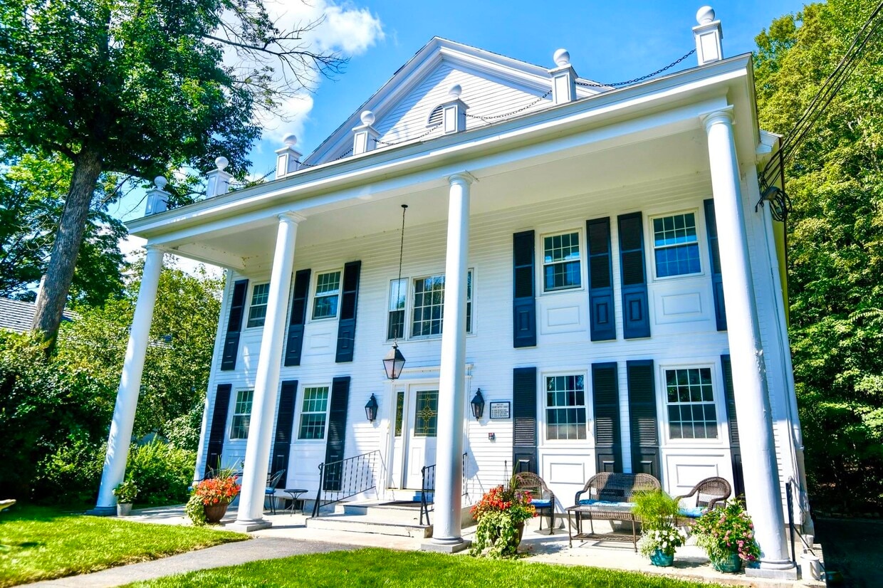 278 Main St Unit 3, Hopkinton, NH 03229 - Room for Rent in Hopkinton ...