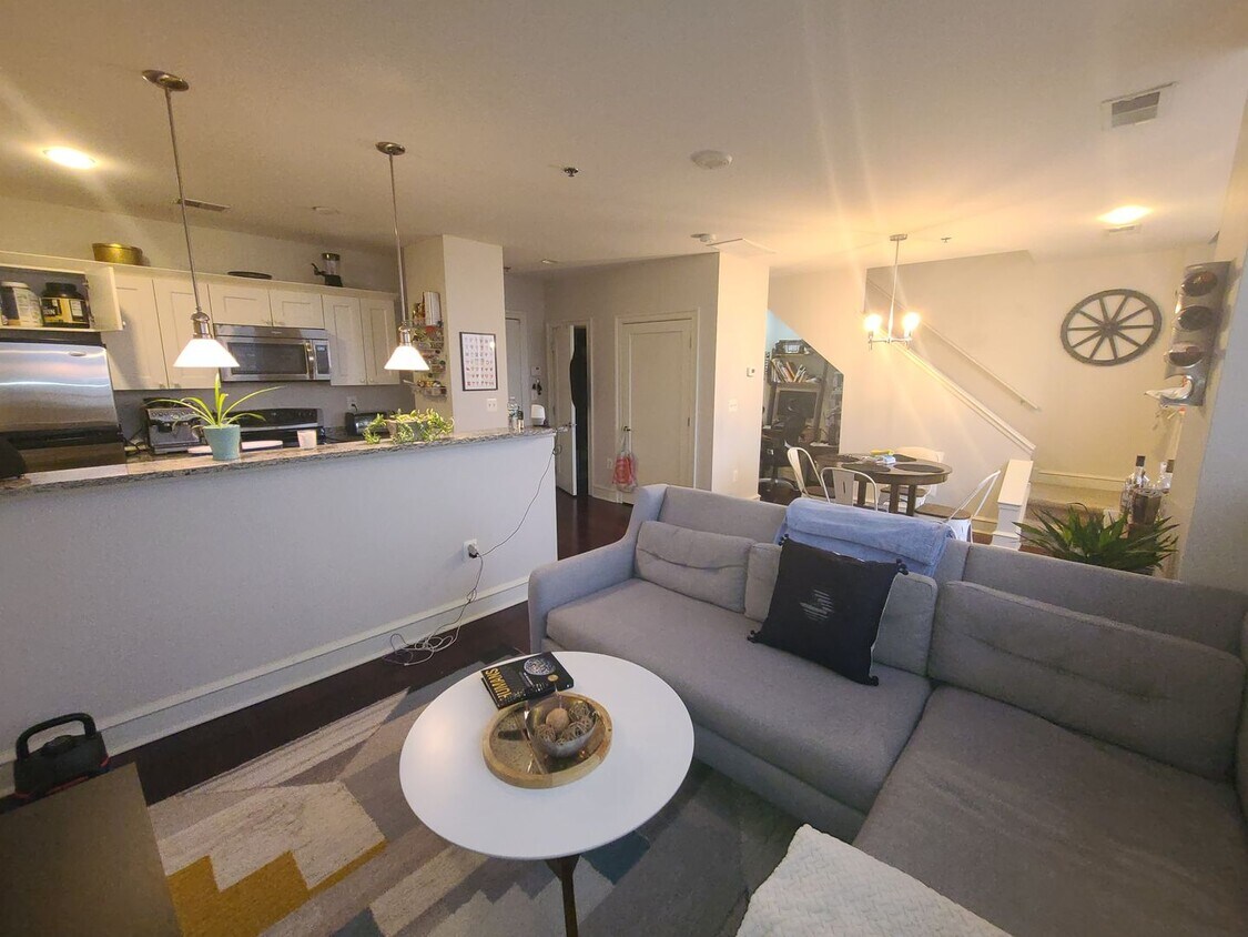 201-59 N 8th St, Philadelphia, PA 19106 - House Rental in Philadelphia ...