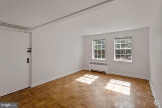 River Towers Condominiums Apartments for Rent with Hardwood Floors ...