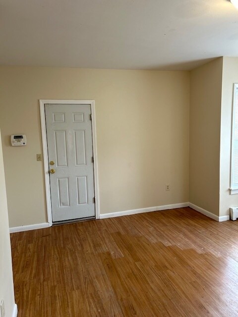 13 Armstrong Pl Unit Apt 1, Bridgeport, CT 06608 - Apartments in ...