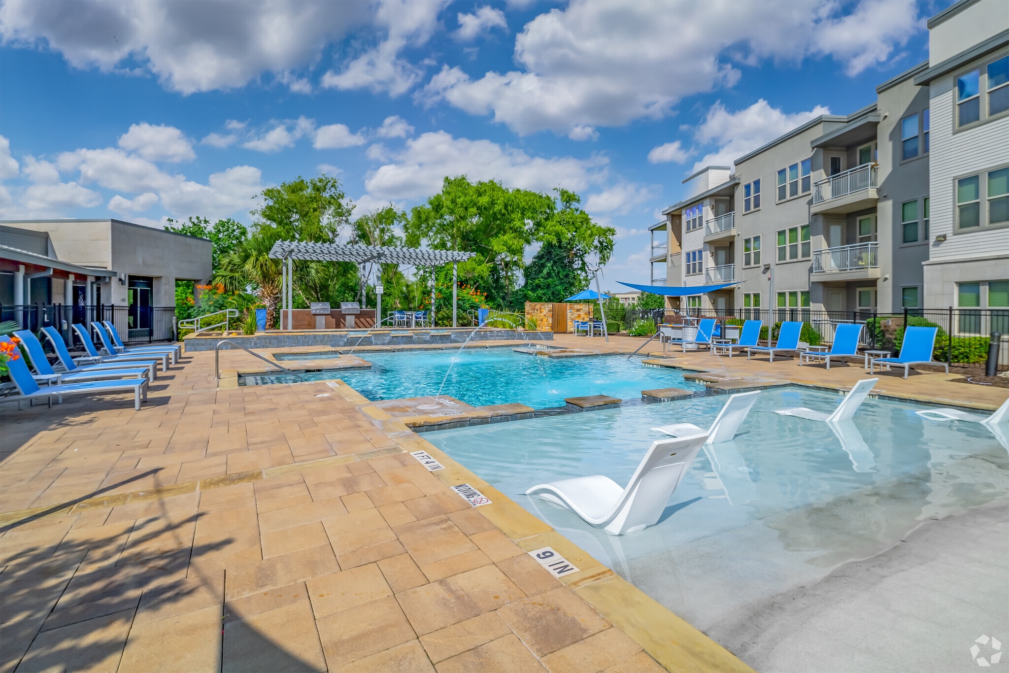 The Landings at Brooks City-Base - 7803 S New Braunfels San Antonio, TX ...