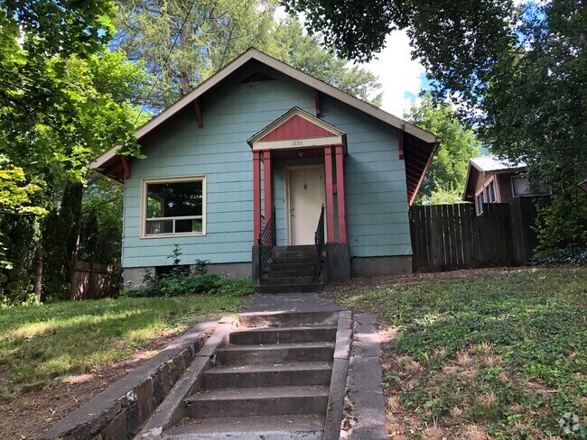 Pullman Reaneys Apartments for Rent with a Garage - Pullman, WA - 1 ...