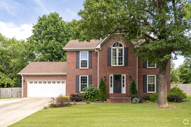 Mill Creek Crossing Apartments for Rent with a Yard - Madison, AL ...