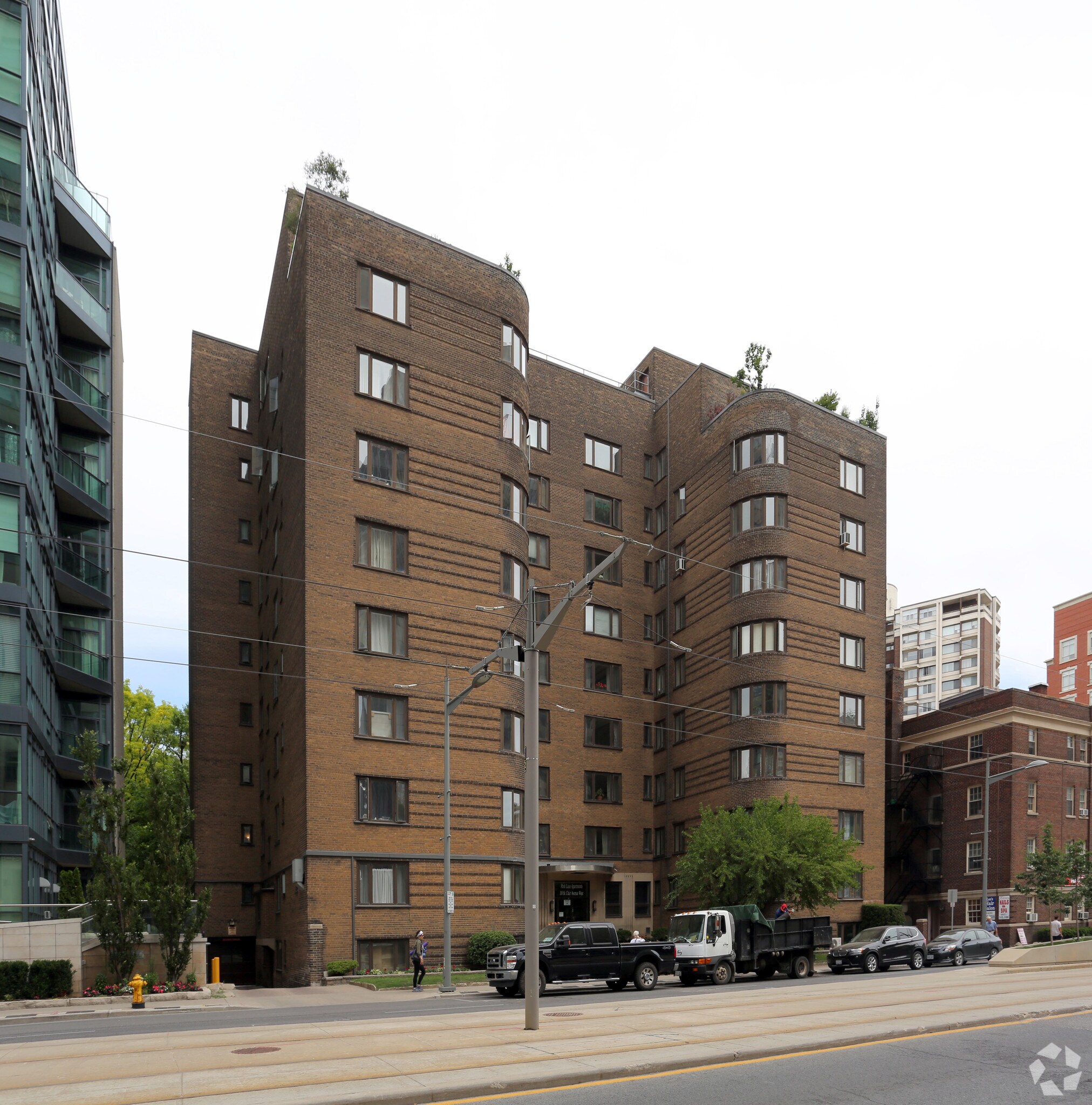 Park Lane Apartments Apartments - 110 St Clair Ave W Toronto, ON ...