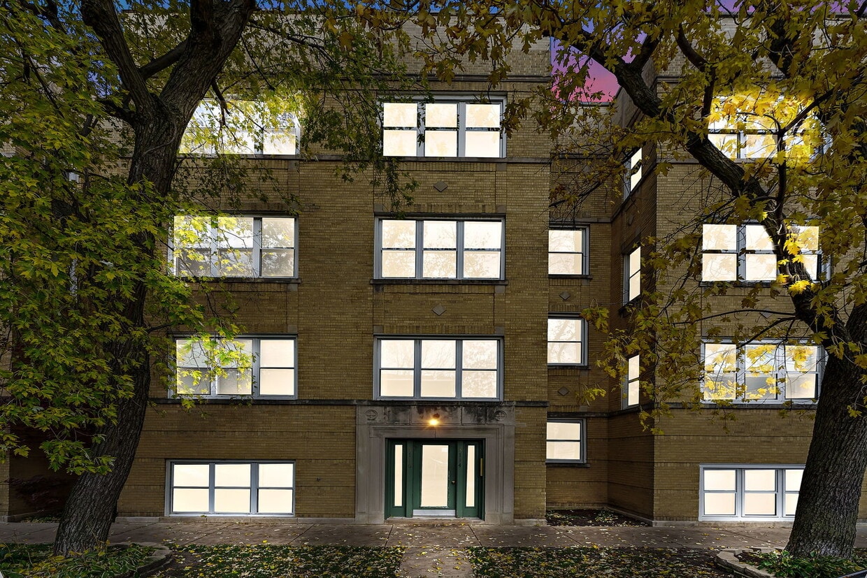 3116 W Cullom Ave Unit 2, Chicago, IL 60618 - Condo for Rent in Chicago ...