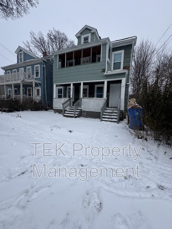 100-102-102 Weyl St, Rochester, NY 14621 - House Rental in Rochester ...