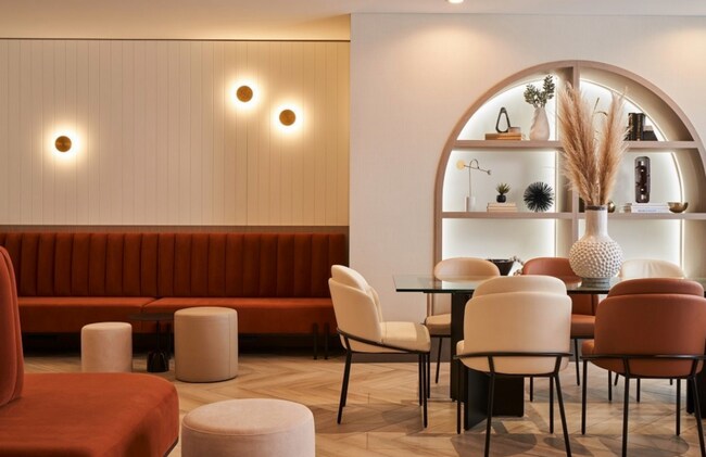 354 N Union Ave Unit Junior Two Bedroom Suite #3.1341701, Chicago, IL ...