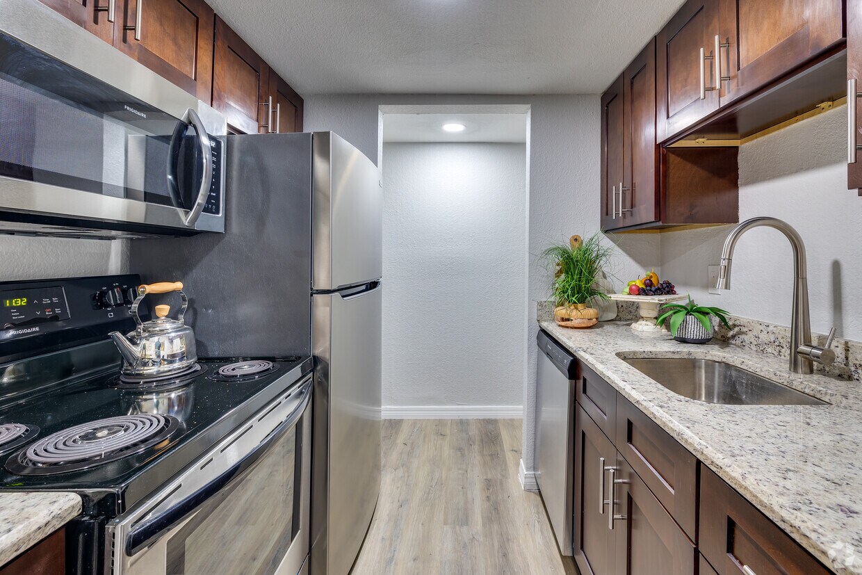 Stonebrook Gated Community - Apartments in Tulsa, OK | Apartments.com