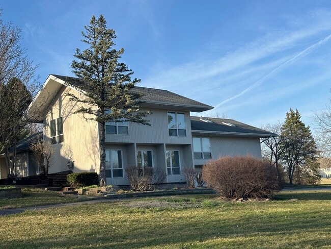 16 Horseshoe Ln, Lemont, IL 60439 - House Rental in Lemont, IL | Apartments.com