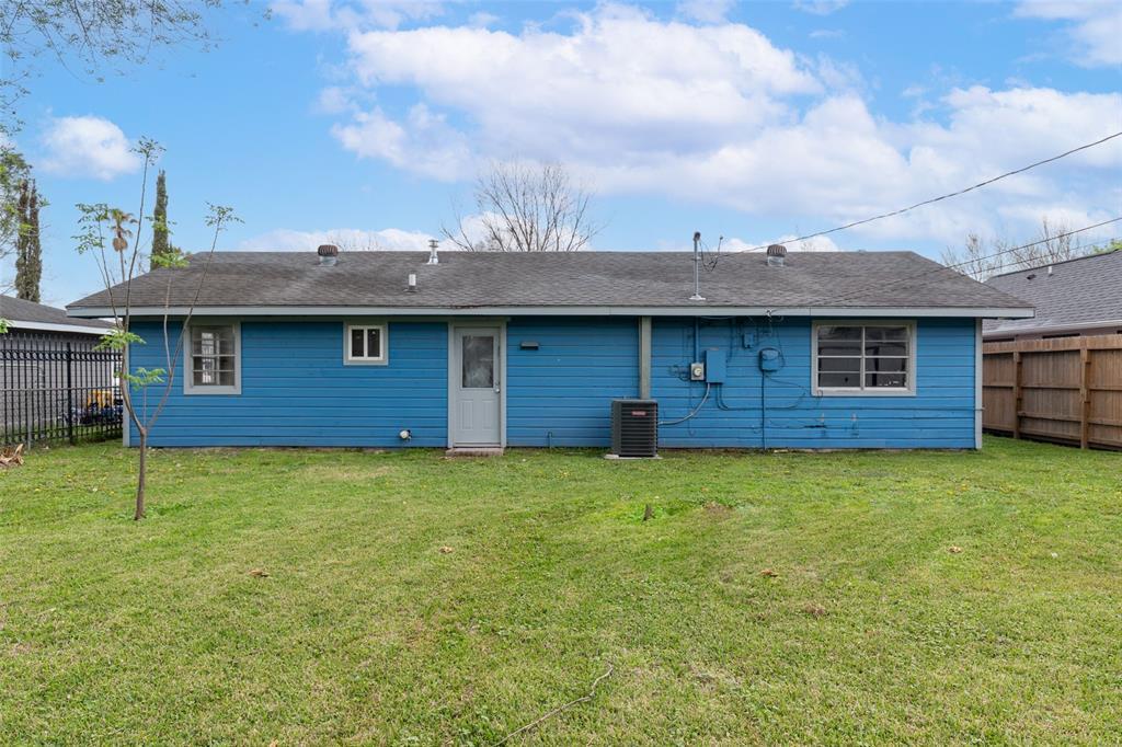 206 Arnett Ln, Houston, TX 77037 - House Rental in Houston, TX ...