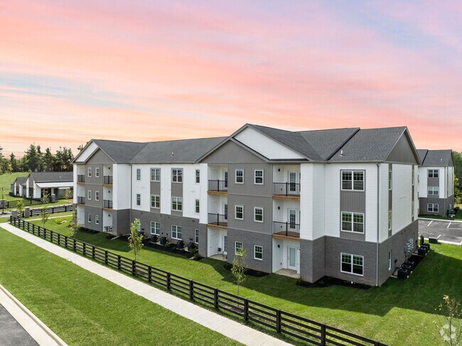 Highview Apartments for Rent with EV Charging - Louisville, KY ...