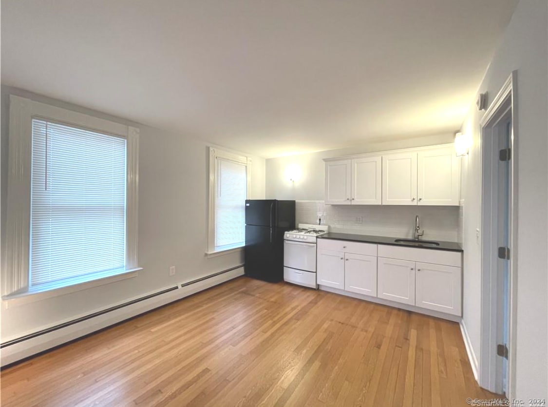 19 Dayton St Unit 1st Floor, New Haven, CT 06515 - Room for Rent in New Haven, CT | Apartments.com