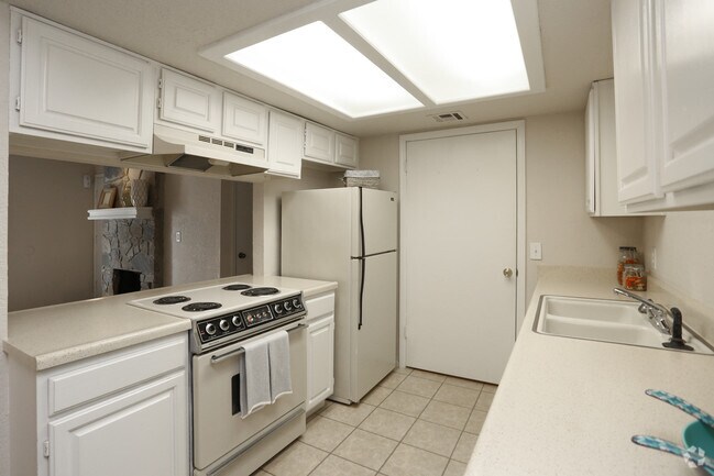 Windrush Apartments Apartments - Edmond, OK | Apartments.com