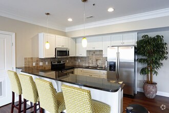 Lakeside at Fallen Timbers Rentals - Maumee, OH | Apartments.com