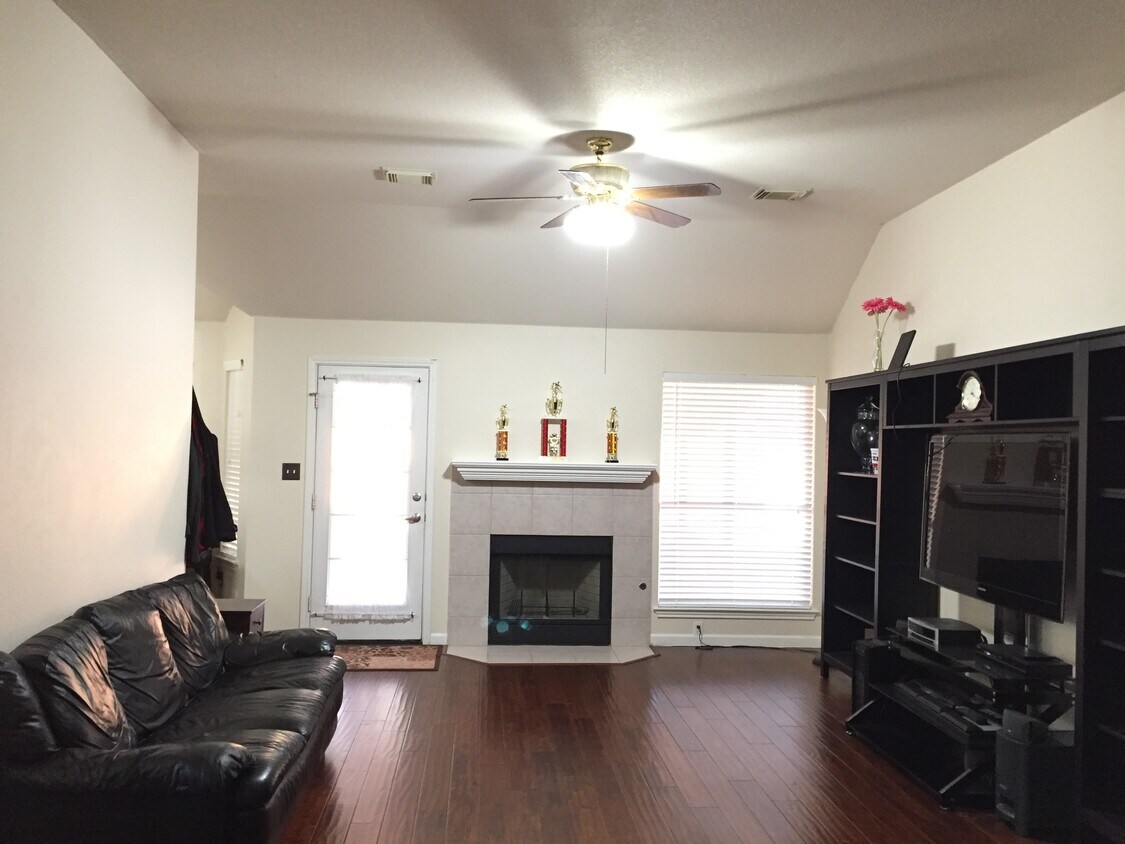 12720 Withers Way, Austin, TX 78727 - House Rental in Austin, TX ...