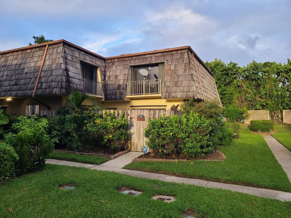 4585 Cherry Rd, West Palm Beach, FL 33417 - Townhome Rentals in West ...