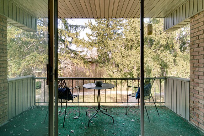 Hidden Tree Apartments and Townhomes - East Lansing, MI | Apartments.com