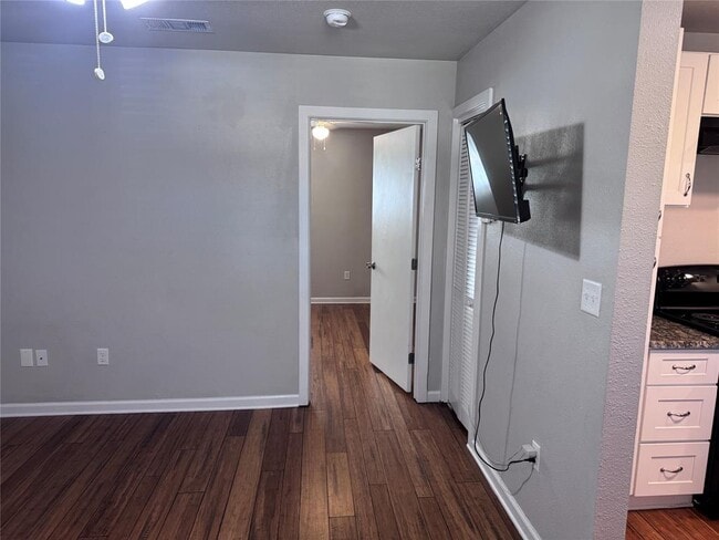 901 Parmer Ave Unit 4, Killeen, TX 76541 - Room for Rent in Killeen, TX ...