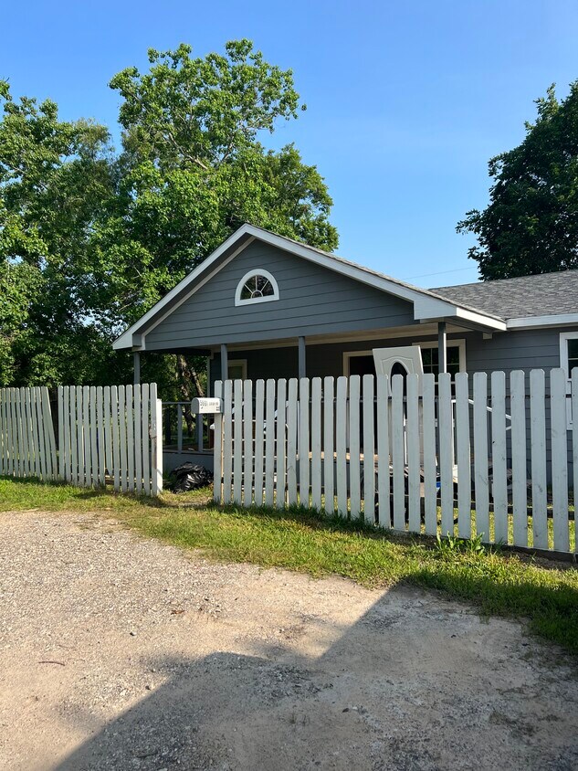 5701 County Road 288, Angleton, TX 77515 - House Rental in Angleton, TX ...