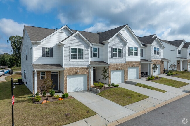 Gray Fox Run Apartments under $1,500 - Taylors, SC - Updated Today ...
