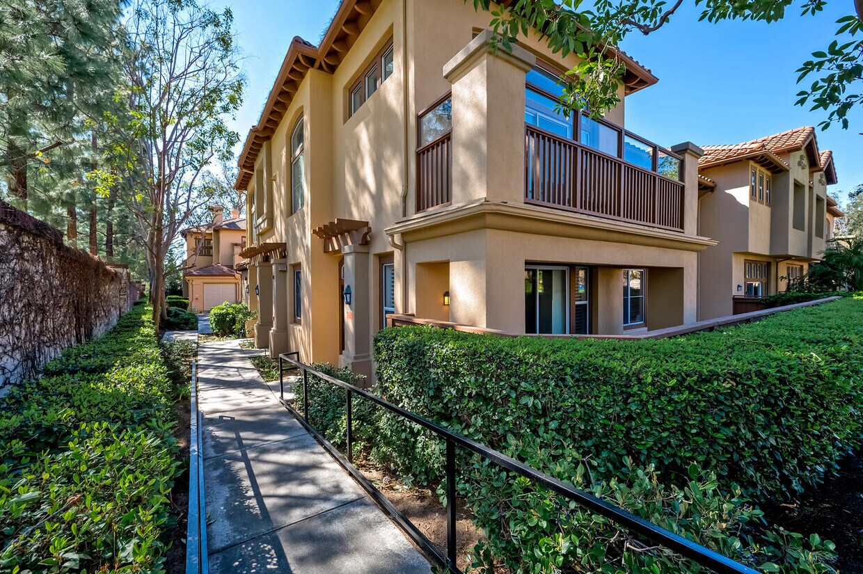 2726 Dunstan Dr, Tustin, CA 92782 - Townhome Rentals in Tustin CA ...