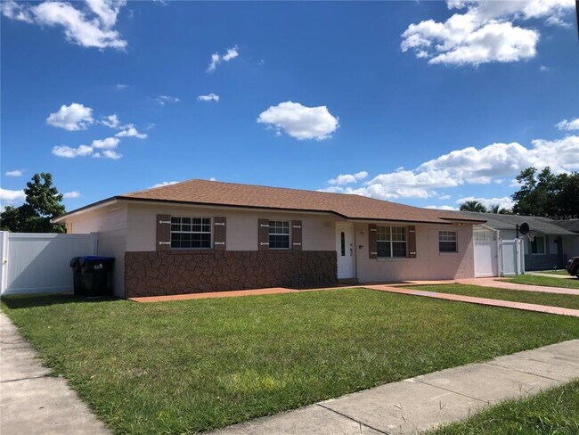 5681 Tulip Ave, Orlando, FL 32839 - House Rental in Orlando, FL ...