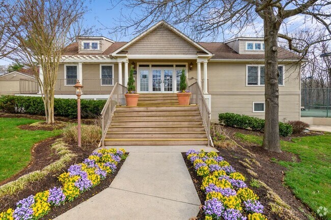 Bentana Woods West Low Income Apartments for Rent - Reston, VA - 7 ...