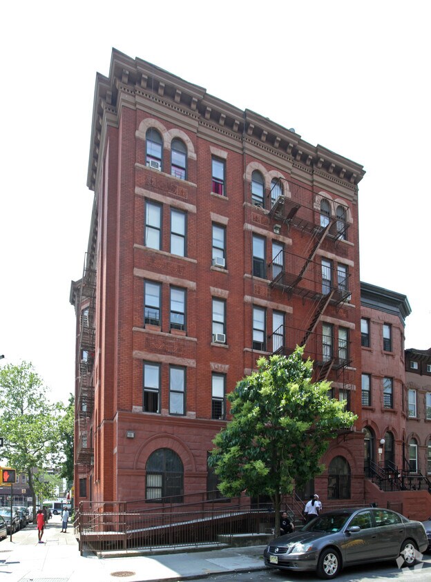 70 Decatur St, Brooklyn, NY 11216 - Apartments in Brooklyn, NY ...