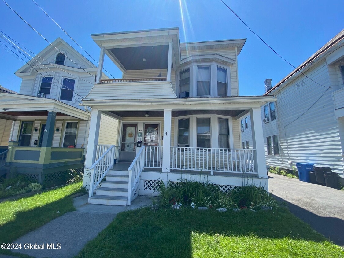 32 Southern Blvd Unit 1st Floor, Albany, NY 12209 - Room for Rent in ...