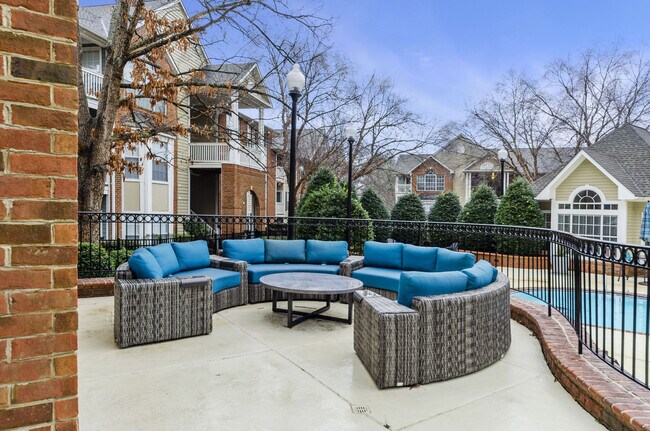 Cortland Olde Raleigh Apartments - 4000-4113 Grand Manor Ct Raleigh, NC ...