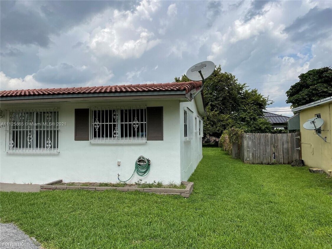 6377 Coral Way, Miami, FL 33155 - House Rental in Miami, FL ...