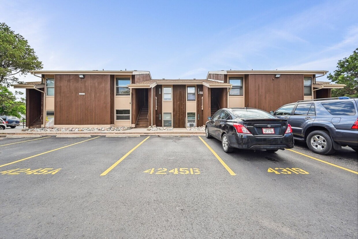 4255 N Carefree Cir, Colorado Springs, CO 80917 - House Rental in ...