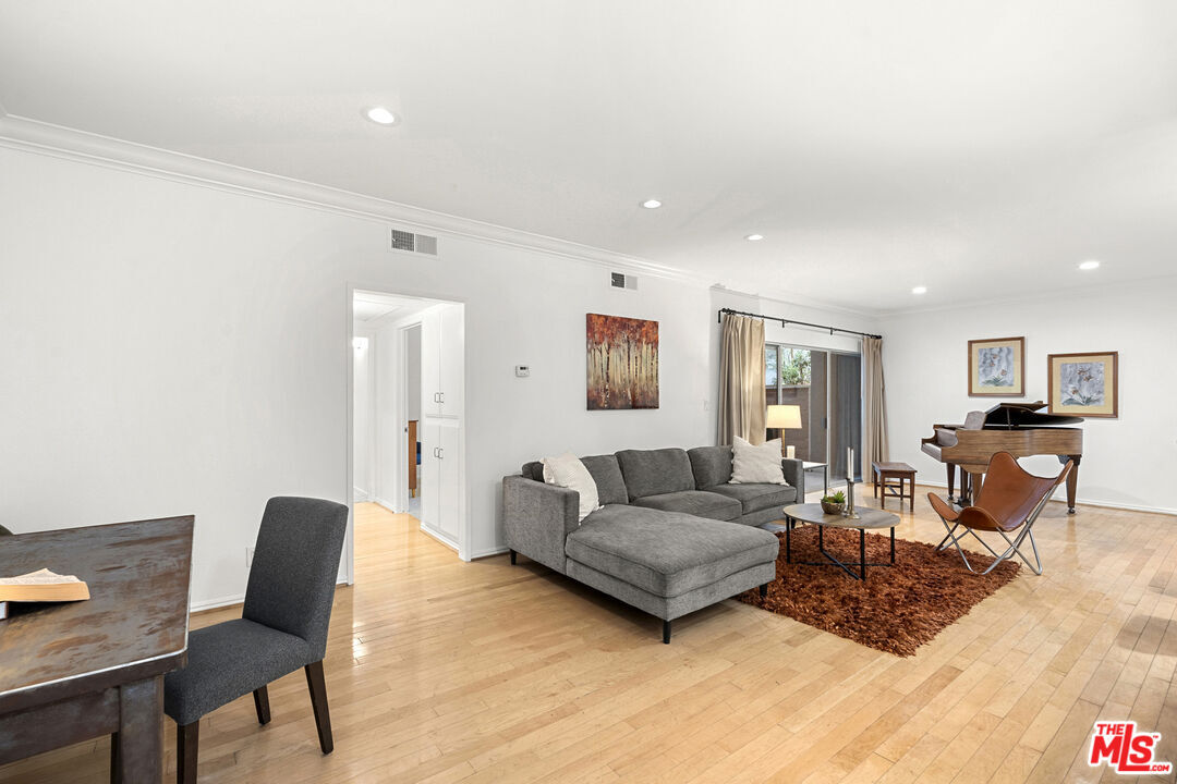 1250 Kings Rd Unit 208, West Hollywood, CA 90069 - Condo for Rent in ...