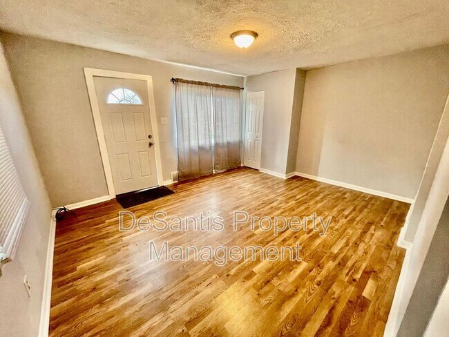 627 Vanadium Rd, Bridgeville, PA 15017 - House Rental in Bridgeville ...