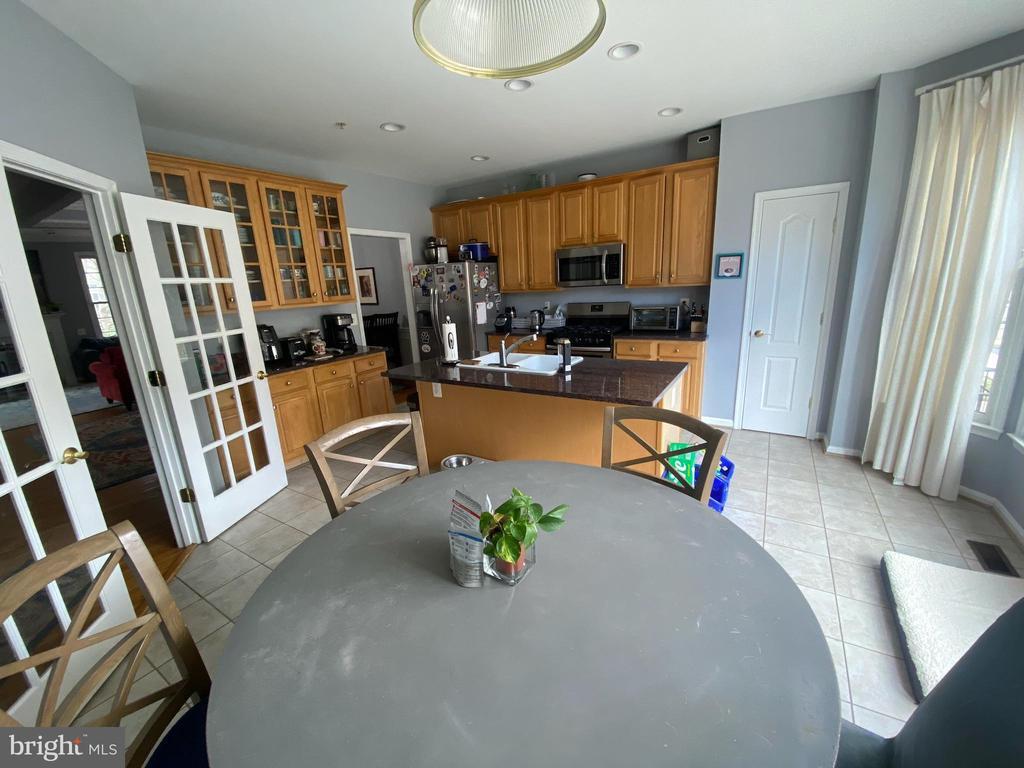 11904 Castlegate Ct, Rockville, MD 20852 - Townhome Rentals in ...