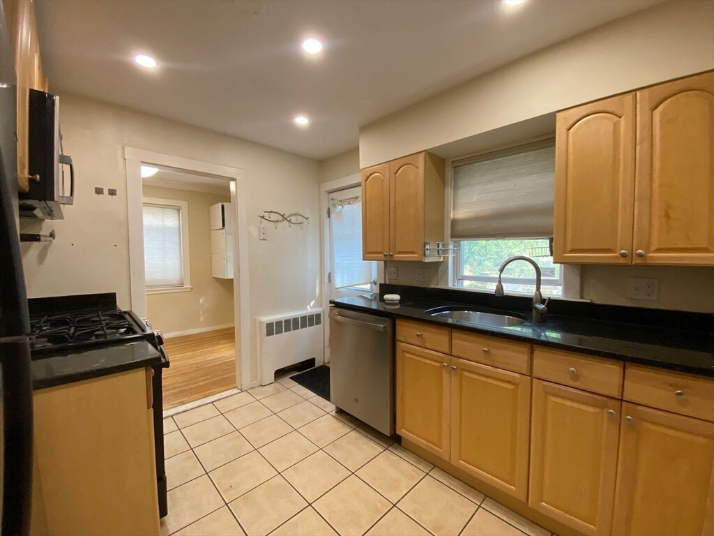 120 Foster Terrace Boston, MA 02135 - Alquileres en Boston, MA ...