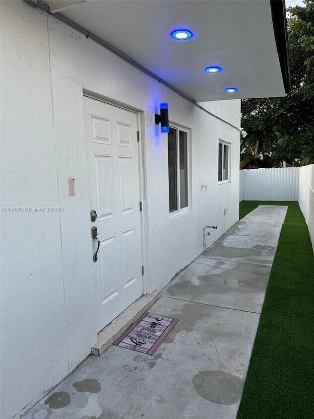 1085 W 23rd St, Hialeah, FL 33010 - House Rental in Hialeah, FL | Apartments.com