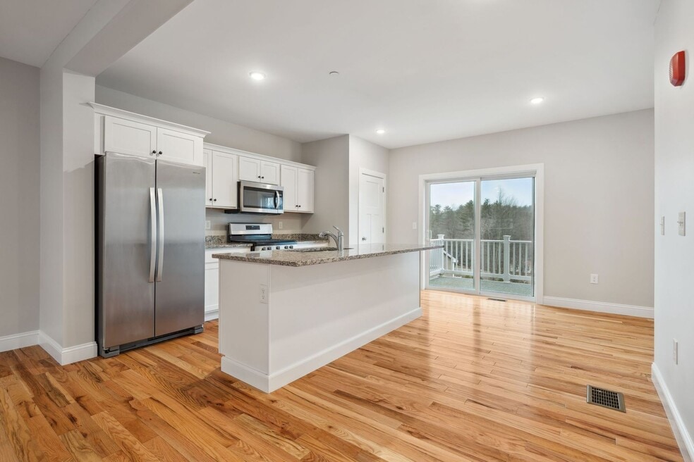 Madbury Commons - 17-21 Madbury Rd Durham, NH 03824 | Apartments.com