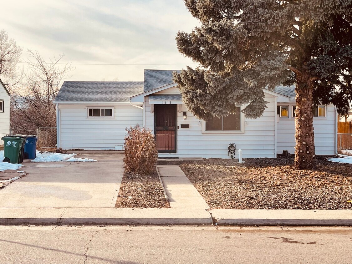 1815 S Raritan St, Denver, CO 80223 - House Rental in Denver, CO ...